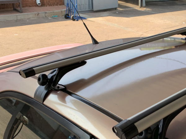 Evo Tuning Universal Gutterless Alluminium Roof Rack - Autostyle ...