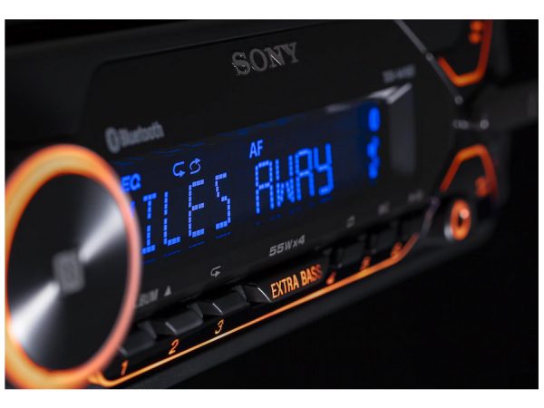 Clarion GL-300 9" Android Multi Media Player with Bluetooth & FM Radio ...